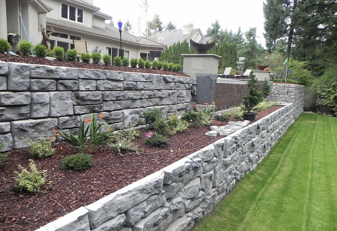 Landscape retaining wall blocks store